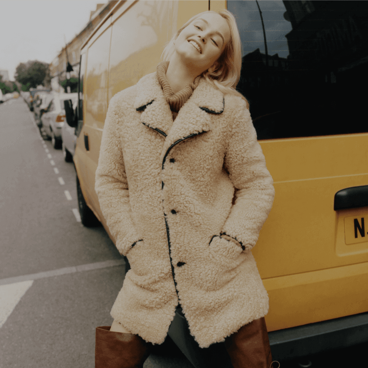 Reflaunt Resell Service | Empowering brands with circular fashion